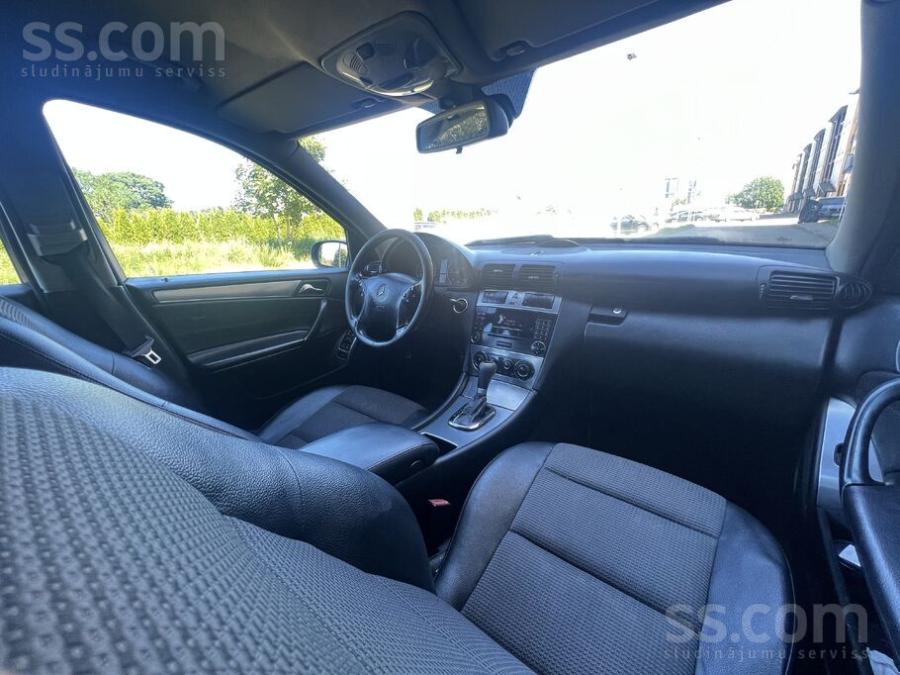 Zils Mercedes-Benz C 200 2004 Rīga, ar dzinēja tilpumu 2.20 L un nobraukumu 330 tūkst. km par 1370 €, foto 6 vietnē AUTOMOTO.COM.LV