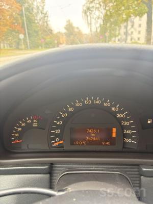 Zils Mercedes-Benz C 200 2004 Rīga, ar dzinēja tilpumu 2.20 L un nobraukumu 342 tūkst. km par 1450 €, foto 9 vietnē AUTOMOTO.COM.LV