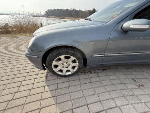 Синий Мерседес Ц 200 2006 в Рига, объемом двигателя 2.20 л и пробегом 321 тыс. км за 1920 €, фото 8 на AUTOMOTO.COM.LV