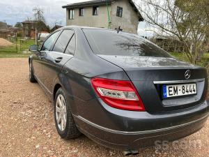 Zils Mercedes-Benz C 200 2011 Jelgava, ar dzinēja tilpumu 2.00 L un nobraukumu 138 tūkst. km par 7000 €, foto 4 vietnē AUTOMOTO.COM.LV