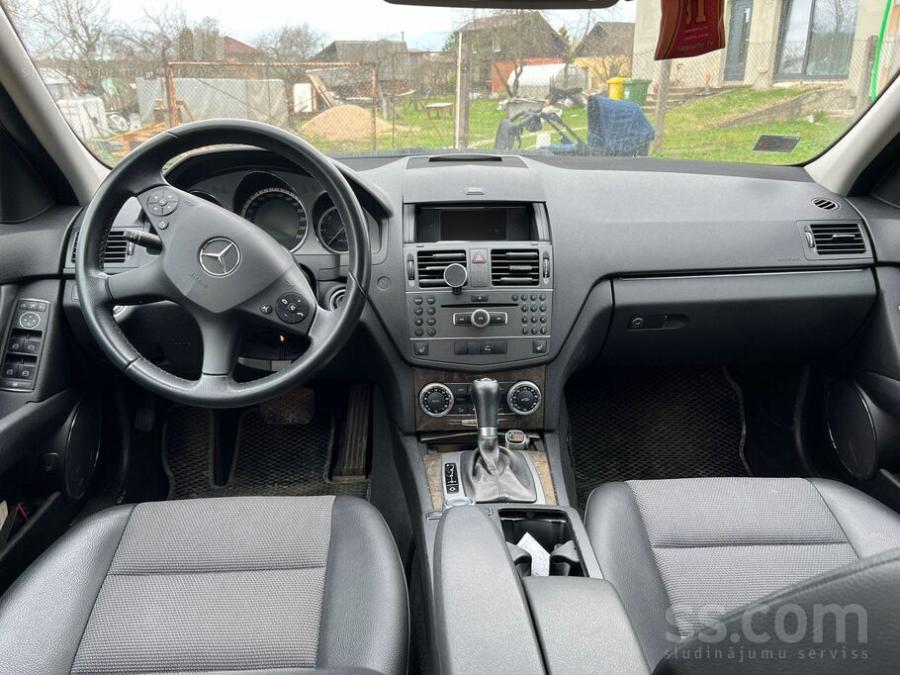 Zils Mercedes-Benz C 200 2011 Jelgava, ar dzinēja tilpumu 2.00 L un nobraukumu 138 tūkst. km par 7000 €, foto 6 vietnē AUTOMOTO.COM.LV