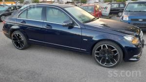 Blue Mercedes-Benz C 200 2011 in Riga, with an engine capacity of 2.20 L and mileage of 242 thousand km for 6850 €, photo 13 on AUTOMOTO.COM.LV