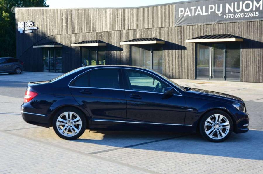 Zils Mercedes-Benz C 200 2011 Šauļi, ar dzinēja tilpumu 2.14 L un nobraukumu 250 tūkst. km par 5400 €, foto 14 vietnē AUTOMOTO.COM.LV