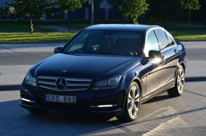 Zils Mercedes-Benz C 200 2011 Šauļi, ar dzinēja tilpumu 2.14 L un nobraukumu 250 tūkst. km par 5400 €, foto 20 vietnē AUTOMOTO.COM.LV