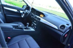 Zils Mercedes-Benz C 200 2011 Šauļi, ar dzinēja tilpumu 2.14 L un nobraukumu 250 tūkst. km par 5400 €, foto 29 vietnē AUTOMOTO.COM.LV