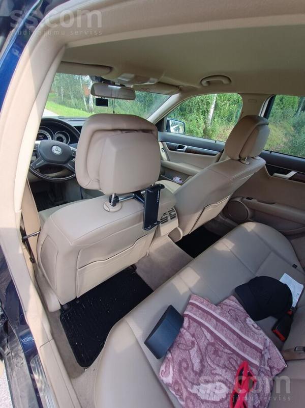 Zils Mercedes-Benz C 200 2012 Rīga, ar dzinēja tilpumu 2.10 L un nobraukumu 320 tūkst. km par 6200 €, foto 4 vietnē AUTOMOTO.COM.LV