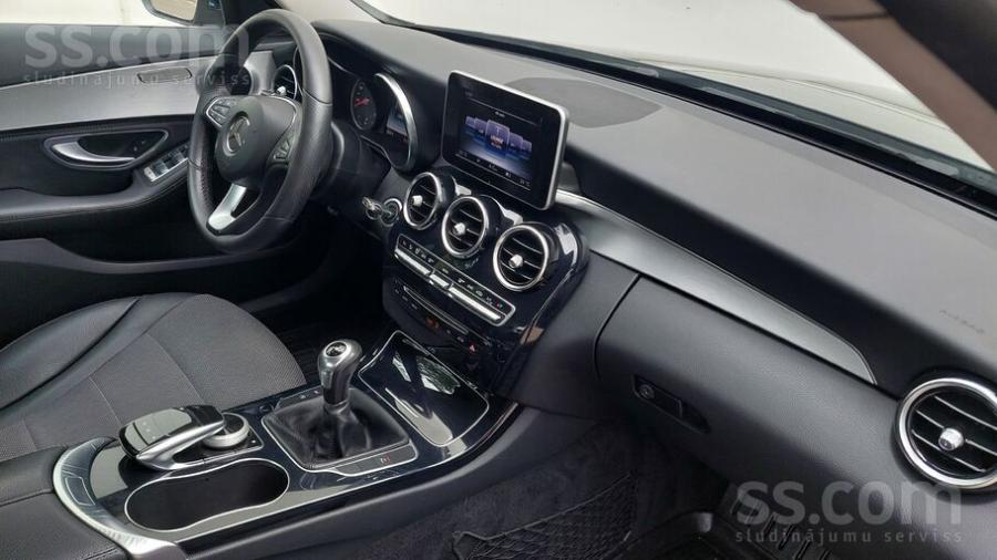 Zils Mercedes-Benz C 200 2016 Rīga, ar dzinēja tilpumu 1.60 L un nobraukumu 130 tūkst. km par 10900 €, foto 12 vietnē AUTOMOTO.COM.LV