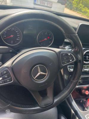 Blue Mercedes-Benz C 200 2016 in Utena, with an engine capacity of 2.00 L and mileage of 380 thousand km for 8650 €, photo 8 on AUTOMOTO.COM.LV