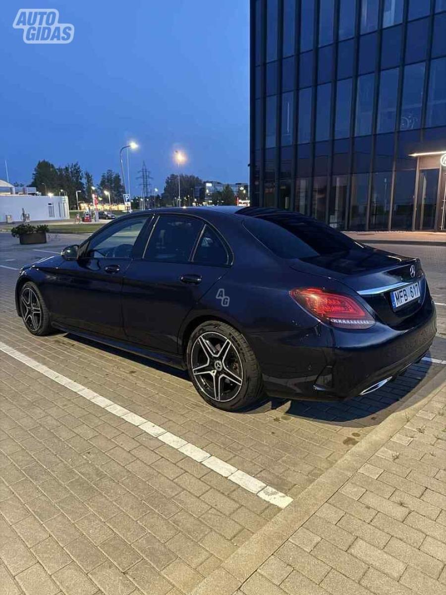 Blue Mercedes-Benz C 200 2019 in Kaunas, with an engine capacity of 1.60 L and mileage of 140 thousand km for 22000 €, photo 5 on AUTOMOTO.COM.LV