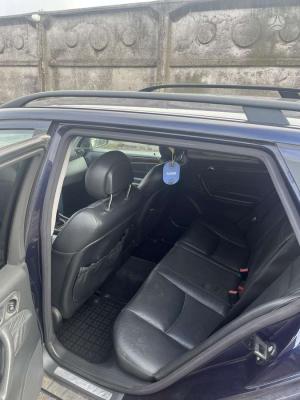 Zils Mercedes-Benz C 200 2001 Kauņa, ar dzinēja tilpumu 2.15 L un nobraukumu 321 tūkst. km par 2000 €, foto 9 vietnē AUTOMOTO.COM.LV