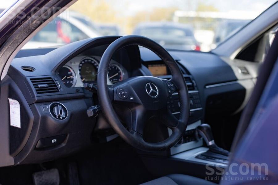Zils Mercedes-Benz C 200 2008 Rīga, ar dzinēja tilpumu 1.80 L un nobraukumu 356 tūkst. km par 4990 €, foto 14 vietnē AUTOMOTO.COM.LV