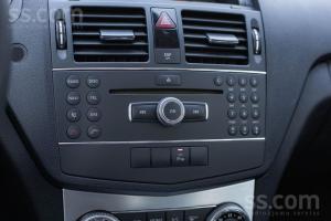 Zils Mercedes-Benz C 200 2008 Rīga, ar dzinēja tilpumu 1.80 L un nobraukumu 356 tūkst. km par 4990 €, foto 23 vietnē AUTOMOTO.COM.LV