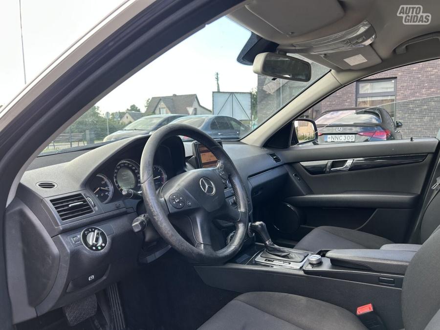 Zils Mercedes-Benz C 200 2008 Kauņa, ar dzinēja tilpumu 2.20 L un nobraukumu 360 tūkst. km par 3199 €, foto 11 vietnē AUTOMOTO.COM.LV