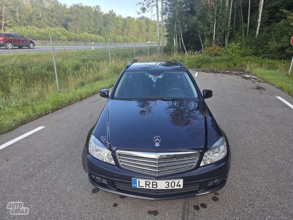 Zils Mercedes-Benz C 200 2009 Kauņa, ar dzinēja tilpumu 2.20 L un nobraukumu 310 tūkst. km par 2099 €, foto 4 vietnē AUTOMOTO.COM.LV