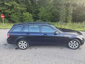 Zils Mercedes-Benz C 200 2009 Kauņa, ar dzinēja tilpumu 2.20 L un nobraukumu 310 tūkst. km par 2099 €, foto 8 vietnē AUTOMOTO.COM.LV