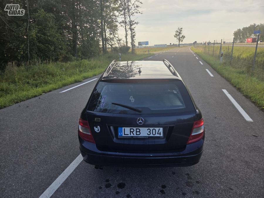 Zils Mercedes-Benz C 200 2009 Kauņa, ar dzinēja tilpumu 2.20 L un nobraukumu 310 tūkst. km par 2099 €, foto 12 vietnē AUTOMOTO.COM.LV