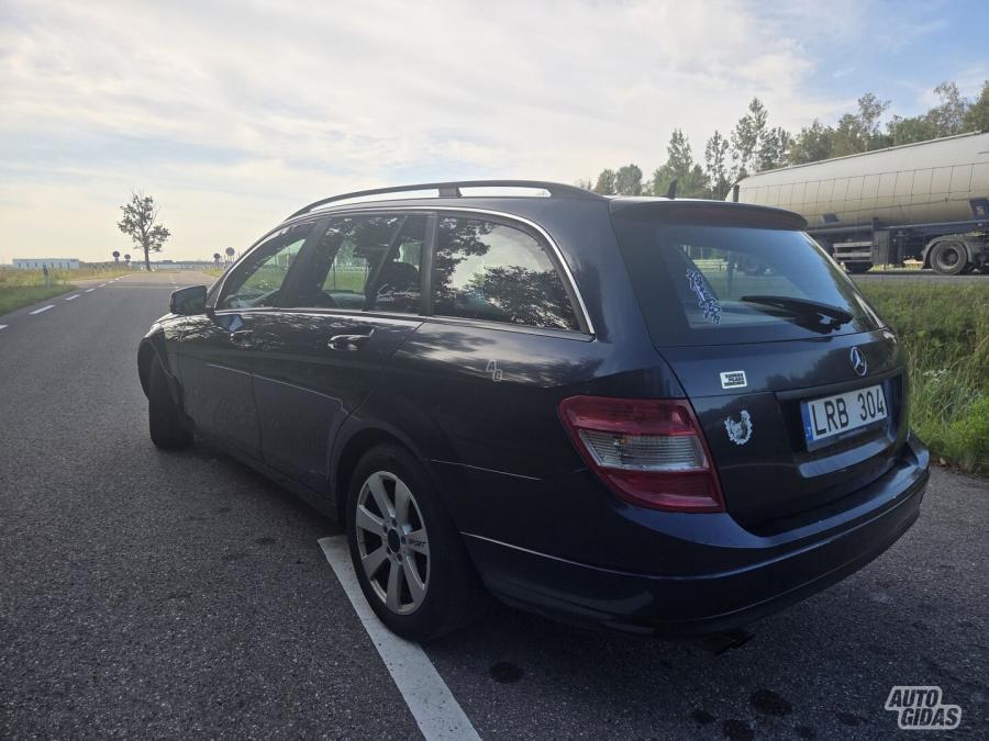 Zils Mercedes-Benz C 200 2009 Kauņa, ar dzinēja tilpumu 2.20 L un nobraukumu 310 tūkst. km par 2099 €, foto 15 vietnē AUTOMOTO.COM.LV