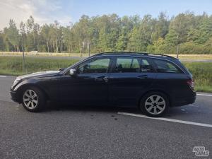 Zils Mercedes-Benz C 200 2009 Kauņa, ar dzinēja tilpumu 2.20 L un nobraukumu 310 tūkst. km par 2099 €, foto 17 vietnē AUTOMOTO.COM.LV