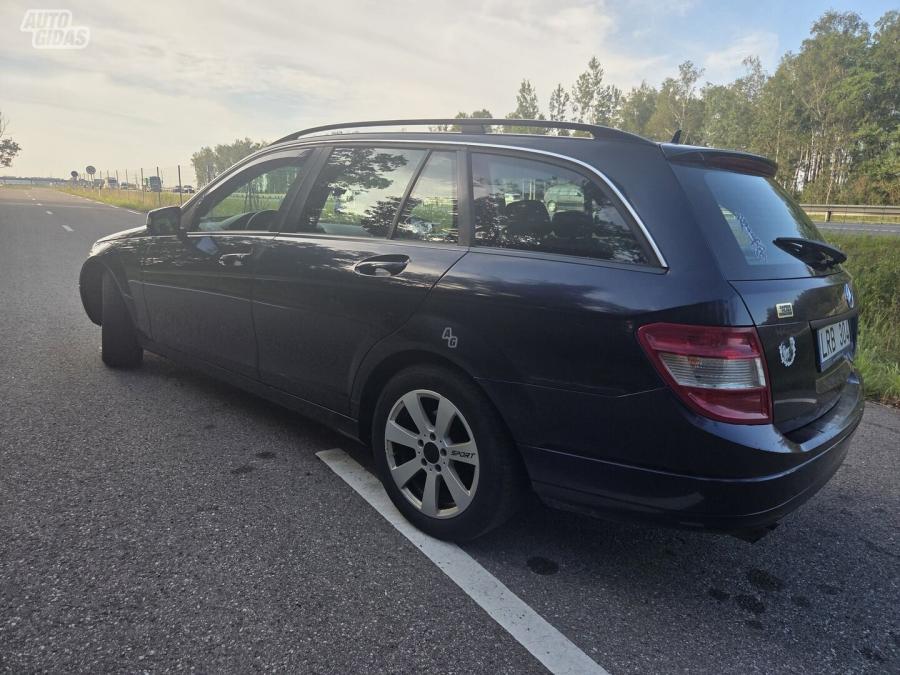 Zils Mercedes-Benz C 200 2009 Kauņa, ar dzinēja tilpumu 2.20 L un nobraukumu 310 tūkst. km par 2099 €, foto 19 vietnē AUTOMOTO.COM.LV