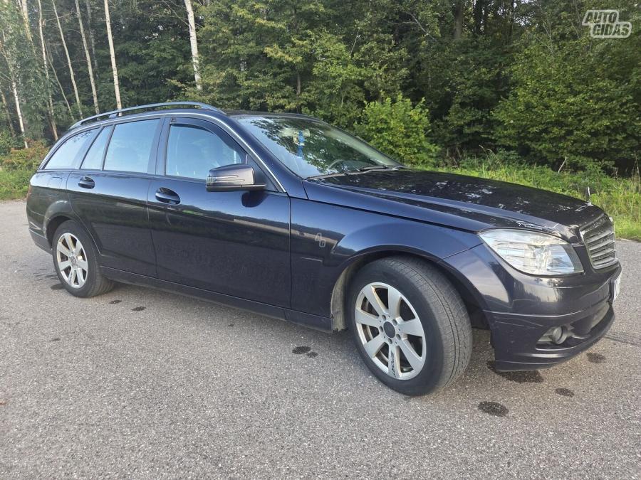Zils Mercedes-Benz C 200 2009 Kauņa, ar dzinēja tilpumu 2.20 L un nobraukumu 310 tūkst. km par 2099 €, foto 21 vietnē AUTOMOTO.COM.LV