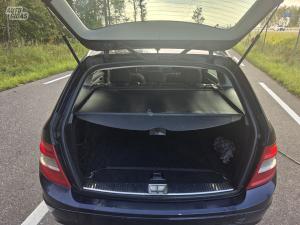 Zils Mercedes-Benz C 200 2009 Kauņa, ar dzinēja tilpumu 2.20 L un nobraukumu 310 tūkst. km par 2099 €, foto 22 vietnē AUTOMOTO.COM.LV