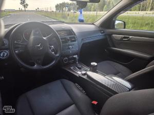 Zils Mercedes-Benz C 200 2009 Kauņa, ar dzinēja tilpumu 2.20 L un nobraukumu 310 tūkst. km par 2099 €, foto 26 vietnē AUTOMOTO.COM.LV