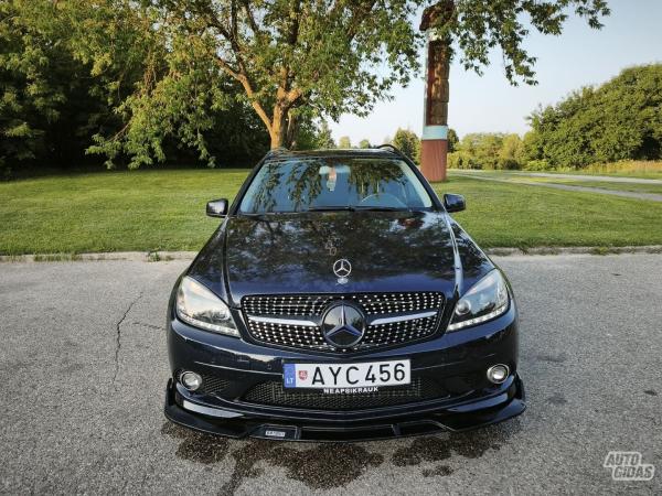 Blue Mercedes-Benz C 200 2010 in Utena, with an engine capacity of 2.20 L and mileage of 531 thousand km for 4700 €, photo 1 on AUTOMOTO.COM.LV