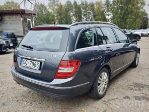 Синий Мерседес Ц 200 2010 в Рига, объемом двигателя 2.20 л и пробегом 0 тыс. км за 3990 €, фото 6 на AUTOMOTO.COM.LV