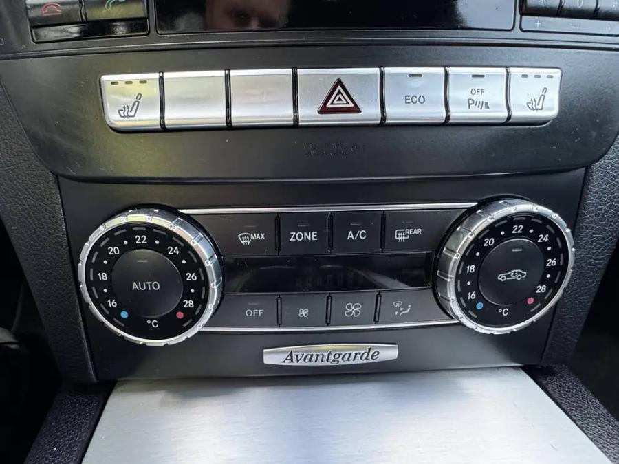 Zils Mercedes-Benz C 200 2012 Daugavpils, ar dzinēja tilpumu 2.10 L un nobraukumu 312 tūkst. km par 5990 €, foto 21 vietnē AUTOMOTO.COM.LV