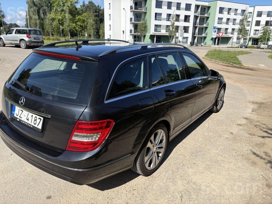 Blue Mercedes-Benz C 200 2013 in Riga, with an engine capacity of 2.20 L and mileage of 432 thousand km for 4800 €, photo 5 on AUTOMOTO.COM.LV