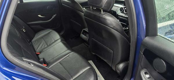 Zils Mercedes-Benz C 200 2015 Panevēža, ar dzinēja tilpumu 1.60 L un nobraukumu 159 tūkst. km par 4650 €, foto 5 vietnē AUTOMOTO.COM.LV