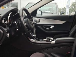 Blue Mercedes-Benz C 200 2017 in Vilnius, with an engine capacity of 2.14 L and mileage of 285 thousand km for 10500 €, photo 10 on AUTOMOTO.COM.LV