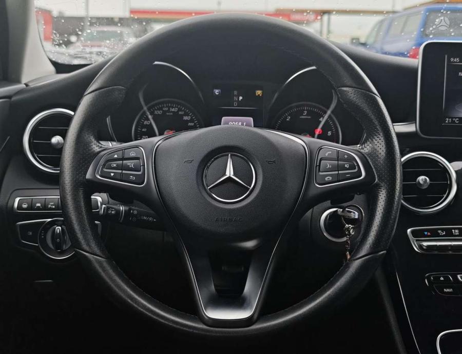 Blue Mercedes-Benz C 200 2017 in Vilnius, with an engine capacity of 2.14 L and mileage of 285 thousand km for 10500 €, photo 12 on AUTOMOTO.COM.LV