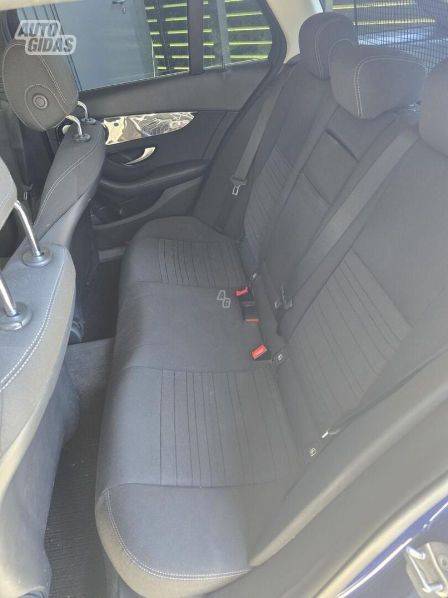 Zils Mercedes-Benz C 200 2019 Klaipėda, ar dzinēja tilpumu 1.60 L un nobraukumu 208 tūkst. km par 18000 €, foto 29 vietnē AUTOMOTO.COM.LV