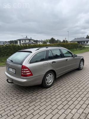 Brūns Mercedes-Benz C 200 2006 Rīga, ar dzinēja tilpumu 2.10 L un nobraukumu 288 tūkst. km par 2380 €, foto 3 vietnē AUTOMOTO.COM.LV