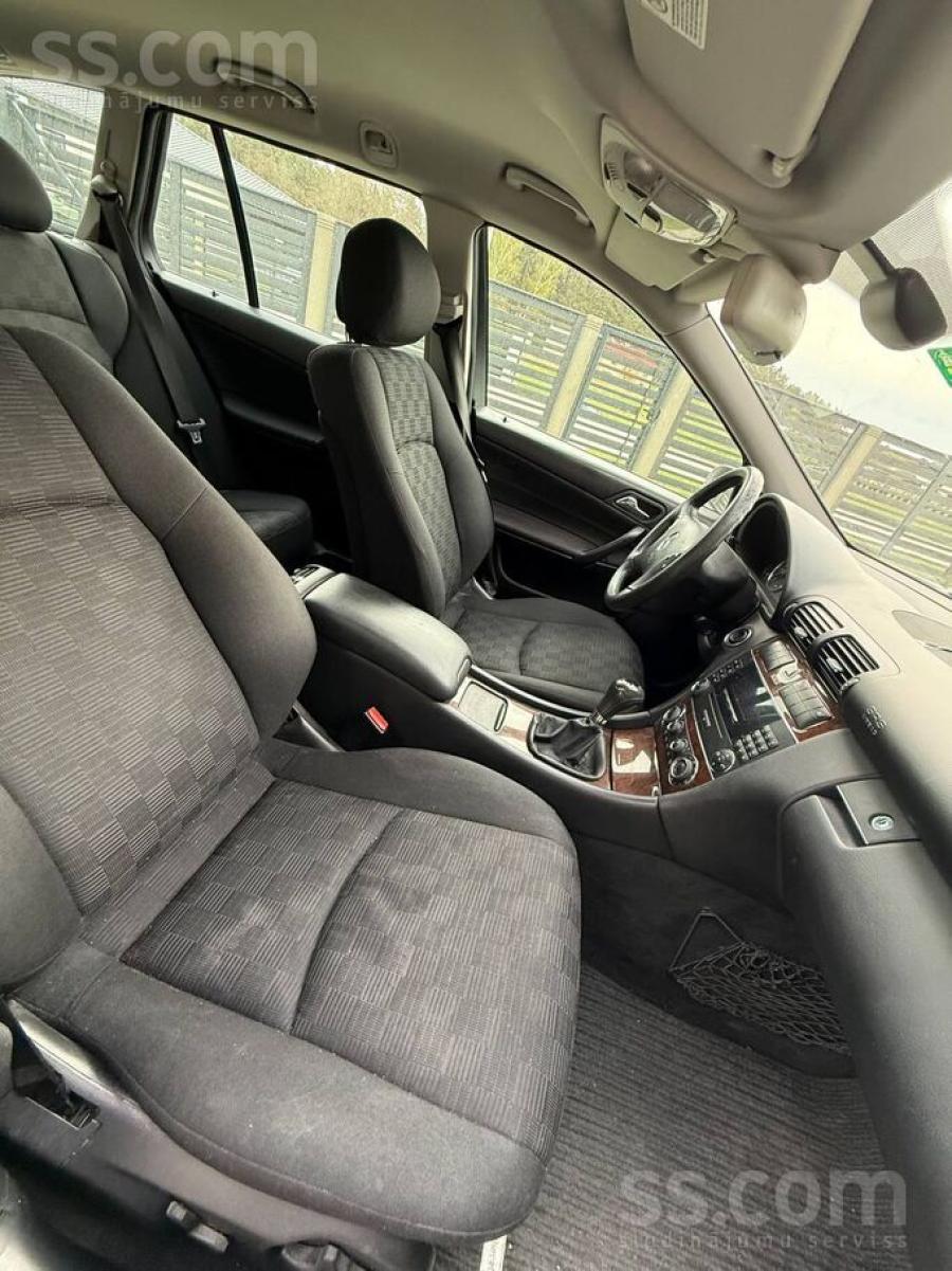 Brūns Mercedes-Benz C 200 2006 Rīga, ar dzinēja tilpumu 2.10 L un nobraukumu 288 tūkst. km par 2380 €, foto 7 vietnē AUTOMOTO.COM.LV