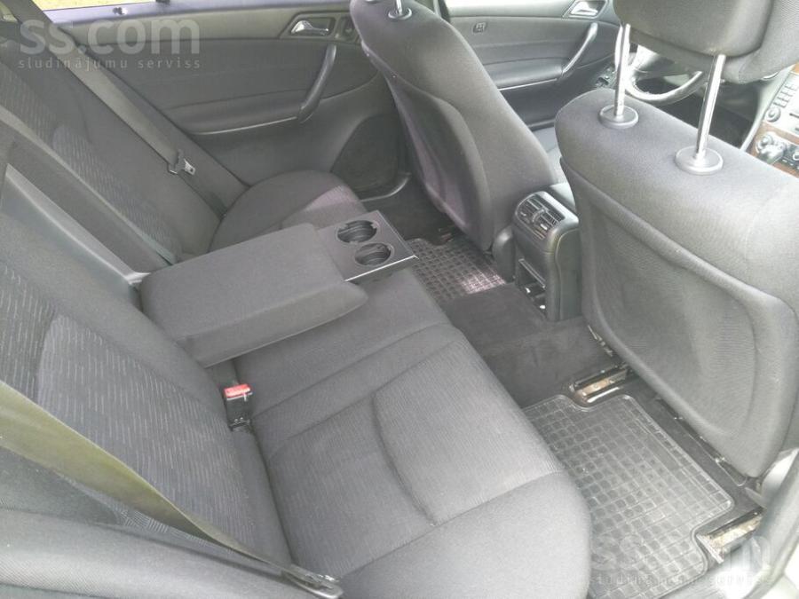 Brūns Mercedes-Benz C 200 2006 Aizkraukle, ar dzinēja tilpumu 2.10 L un nobraukumu 368 tūkst. km par 1700 €, foto 9 vietnē AUTOMOTO.COM.LV