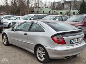 Mercedes-Benz C 200 2004 Šilutė, ar dzinēja tilpumu 2.00 L un nobraukumu 149 tūkst. km par 1499 €, foto 3 vietnē AUTOMOTO.COM.LV