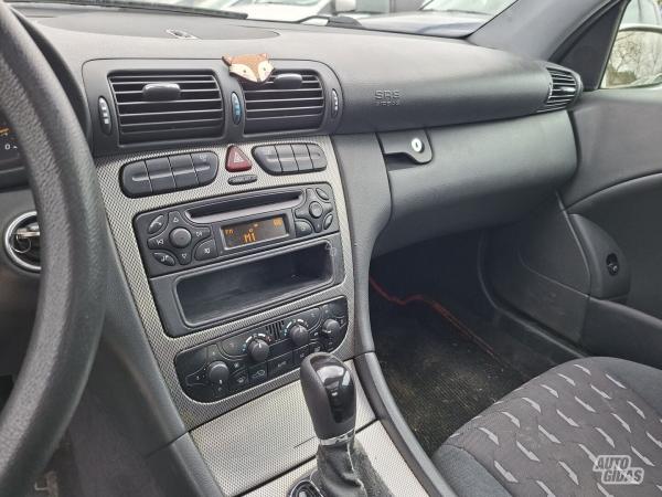Mercedes-Benz C 200 2004 Šilutė, ar dzinēja tilpumu 2.00 L un nobraukumu 149 tūkst. km par 1499 €, foto 8 vietnē AUTOMOTO.COM.LV