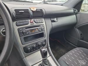 Mercedes-Benz C 200 2004 Šilutė, ar dzinēja tilpumu 2.00 L un nobraukumu 149 tūkst. km par 1499 €, foto 8 vietnē AUTOMOTO.COM.LV