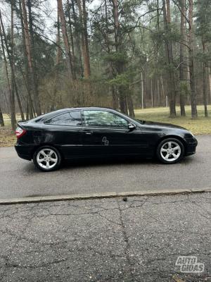 Mercedes-Benz C 200 2004 Anykščiai, ar dzinēja tilpumu 2.00 L un nobraukumu 405 tūkst. km par 790 €, foto 5 vietnē AUTOMOTO.COM.LV
