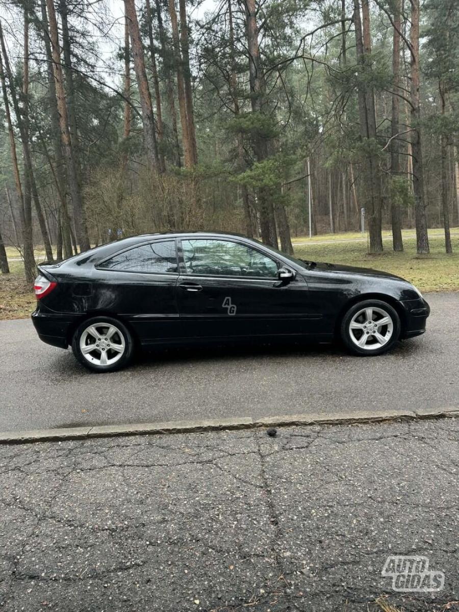 Mercedes-Benz C 200 2004 Anykščiai, ar dzinēja tilpumu 2.00 L un nobraukumu 405 tūkst. km par 790 €, foto 5 vietnē AUTOMOTO.COM.LV