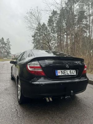 Mercedes-Benz C 200 2004 Anykščiai, ar dzinēja tilpumu 2.00 L un nobraukumu 405 tūkst. km par 790 €, foto 9 vietnē AUTOMOTO.COM.LV