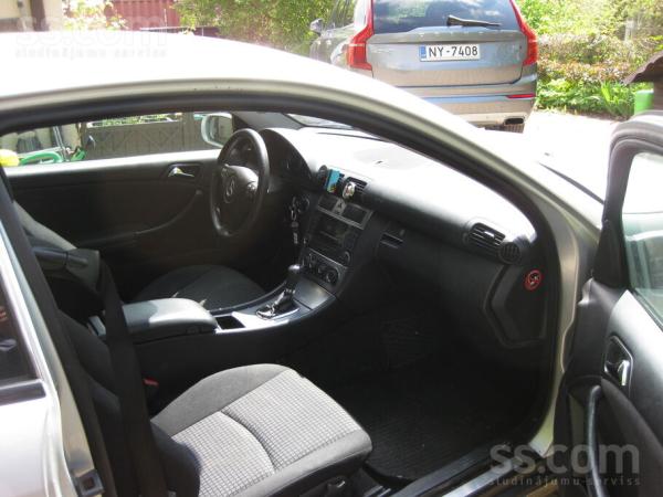 Mercedes-Benz C 200 2005 in Riga, with an engine capacity of 2.10 L and mileage of 307 thousand km for 1750 €, photo 9 on AUTOMOTO.COM.LV