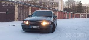 Zaļš Mercedes-Benz C 200 1996 Rīga, ar dzinēja tilpumu 2.00 L un nobraukumu 315 tūkst. km par 2700 €, foto  vietnē AUTOMOTO.COM.LV