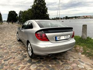 Pelēks Mercedes-Benz C 200 2003 Rīga, ar dzinēja tilpumu 1.80 L un nobraukumu 149 tūkst. km par 4300 €, foto 4 vietnē AUTOMOTO.COM.LV