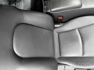 Pelēks Mercedes-Benz C 200 2003 Rīga, ar dzinēja tilpumu 1.80 L un nobraukumu 149 tūkst. km par 4300 €, foto 9 vietnē AUTOMOTO.COM.LV