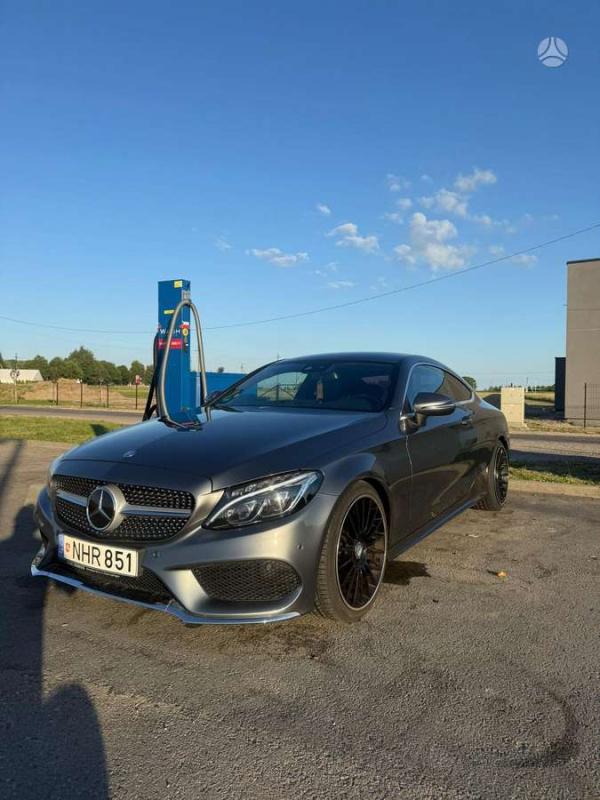 Pelēks Mercedes-Benz C 200 2016 Kauņa, ar dzinēja tilpumu 0.00 L un nobraukumu 119 tūkst. km par 20500 €, foto 9 vietnē AUTOMOTO.COM.LV