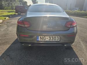 Grey Mercedes-Benz C 200 2016 in Riga, with an engine capacity of 2.00 L and mileage of 115 thousand km for 21999 €, photo 3 on AUTOMOTO.COM.LV