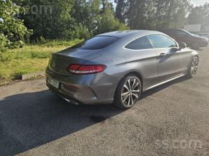 Grey Mercedes-Benz C 200 2016 in Riga, with an engine capacity of 2.00 L and mileage of 115 thousand km for 21999 €, photo 5 on AUTOMOTO.COM.LV